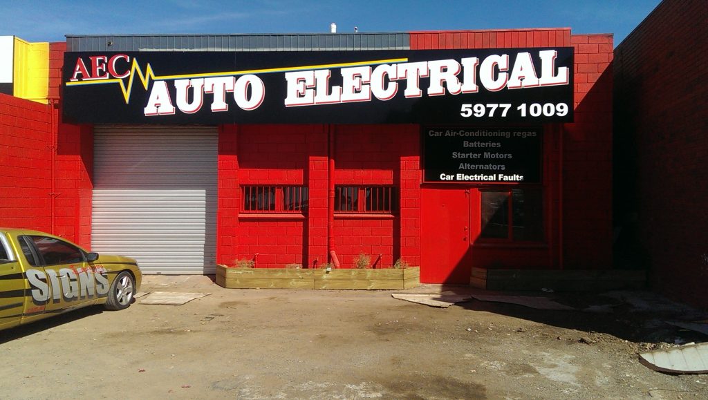 Shops and factories sign writing | Signwriter Mornington , Frankston ...