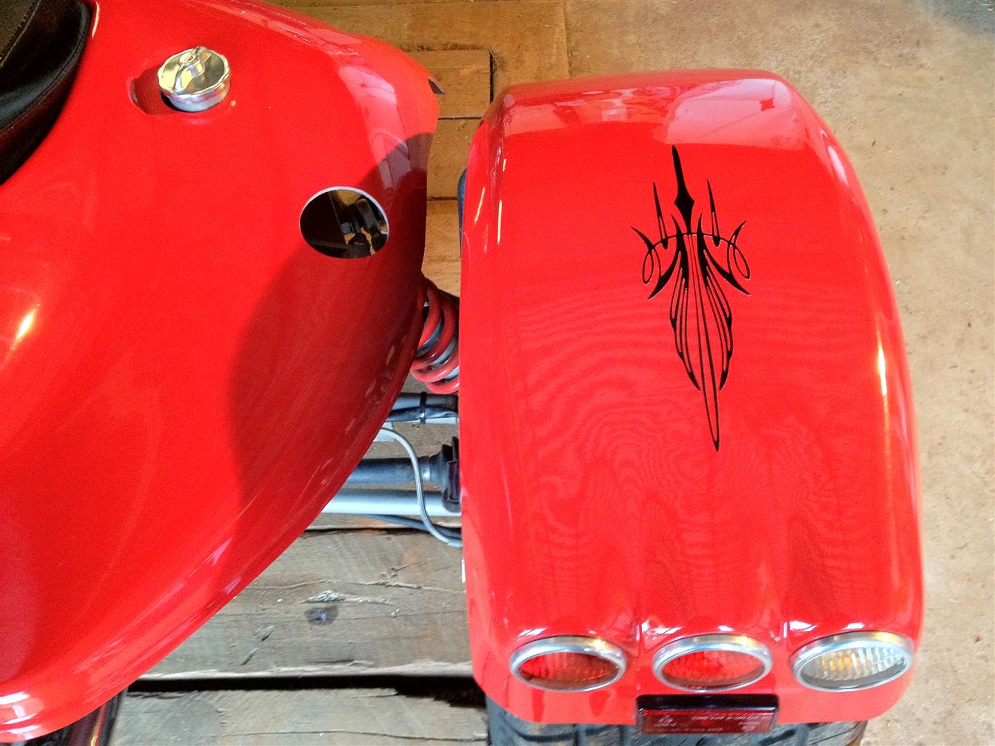 Motorcycle vinyl cut graphics | Signwriter Mornington , Frankston ...