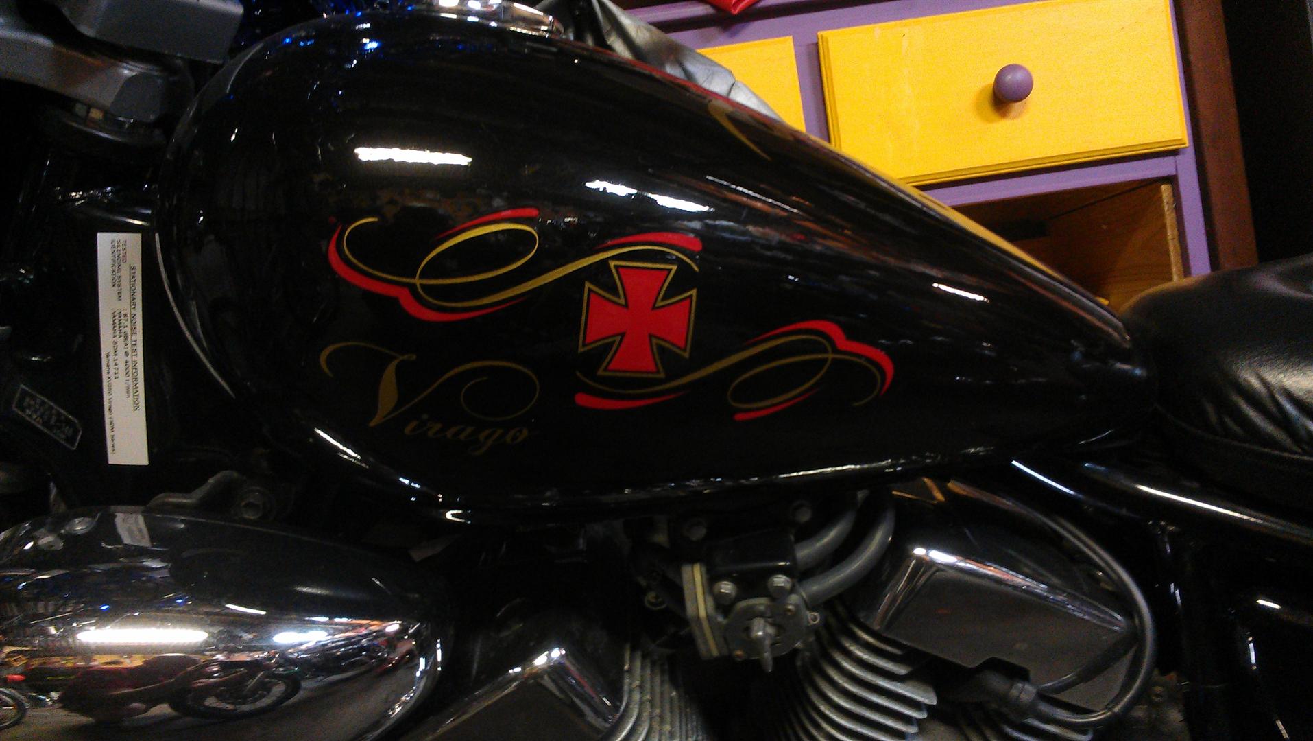 Motorcycle vinyl cut graphics | Signwriter Mornington , Frankston ...